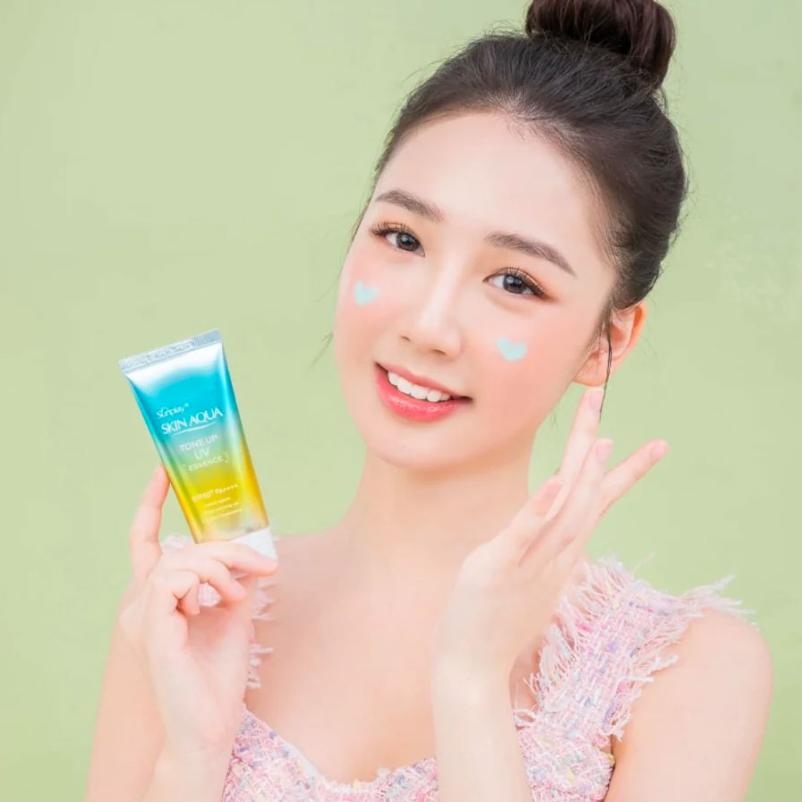 Skin Aqua Tone Up UV Essence SPF50+ PA++++ 80g Mint - SKINCARE SHOP
